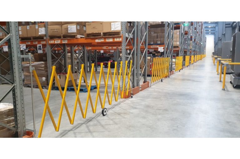Vanguard Expanding Barrier 1m High x 4m Wide - Safety1st